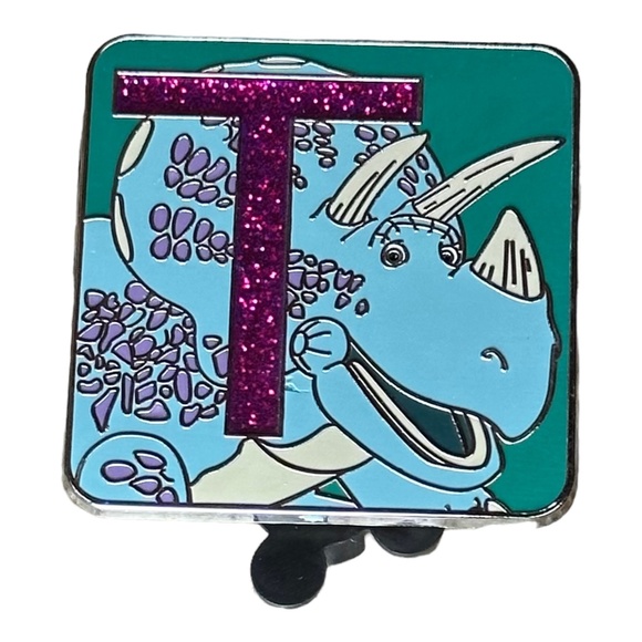 Disney | Other | 26 Disney Parks Pixar Alphabet Mystery Pin T For ...